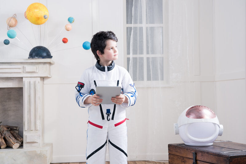 Out-of-This-World Space Theme Party Ideas & Outfits for Boys – MASHUP